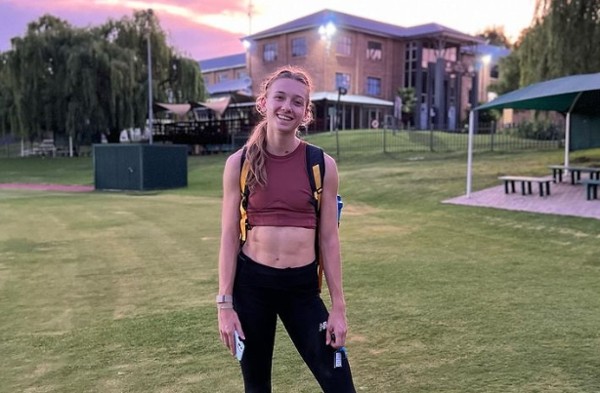 【體壇女神】美少女破41年400米世績 - Now Sports