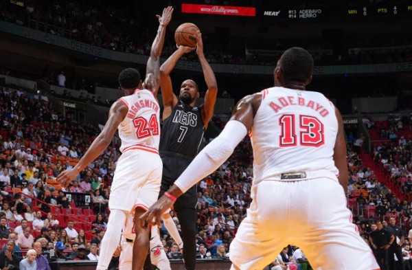 KD傷出 籃網1分險退「熱」 - Now Sports